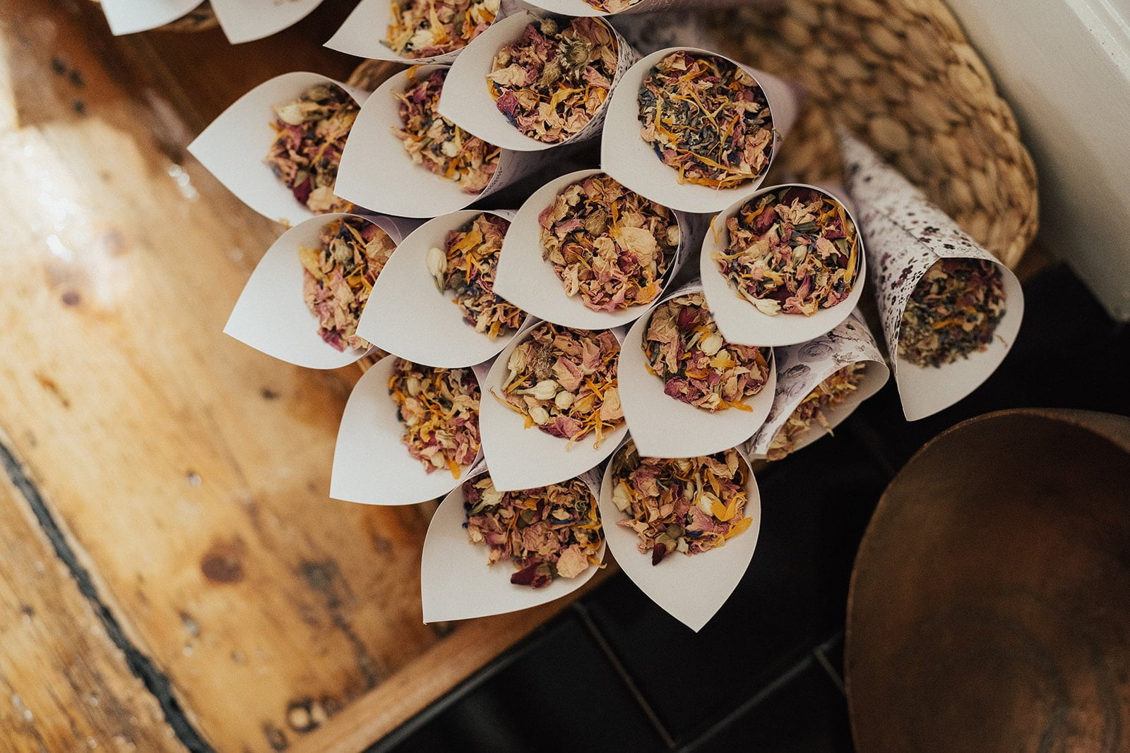 AMBER & DANIEL'S COUNTRY VICTORIA WEDDING - Hello May