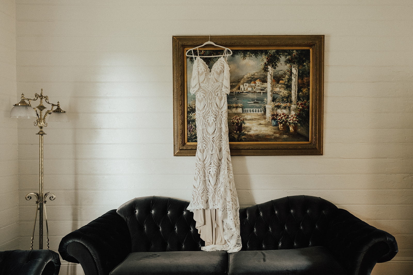 AMBER & DANIEL'S COUNTRY VICTORIA WEDDING - Hello May