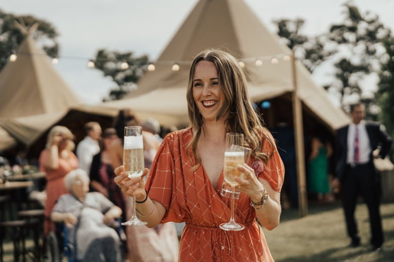 AMBER & DANIEL’S COUNTRY VICTORIA WEDDING – Hello May