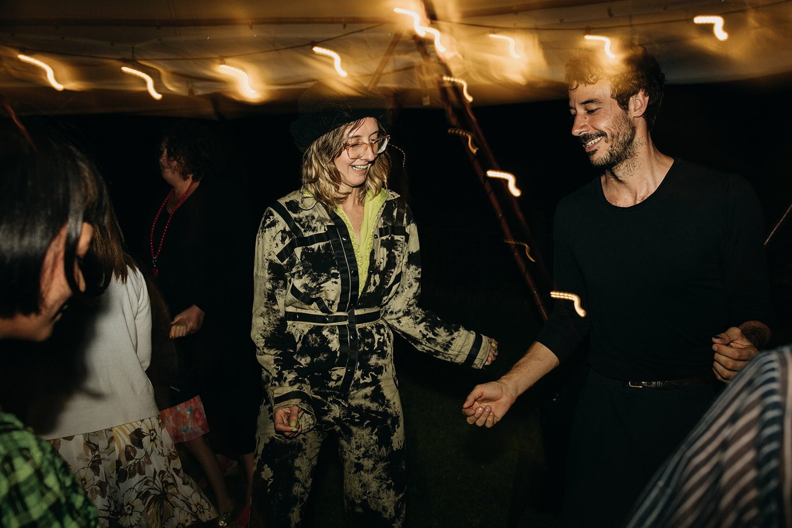 ASHLEIGH & MAX’S SURF COAST WEDDING – Hello May