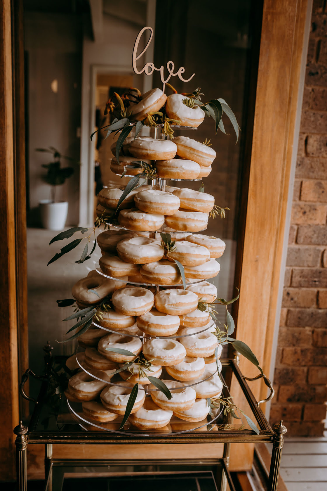16 DELISH DONUT CAKES & WALLS – Hello May