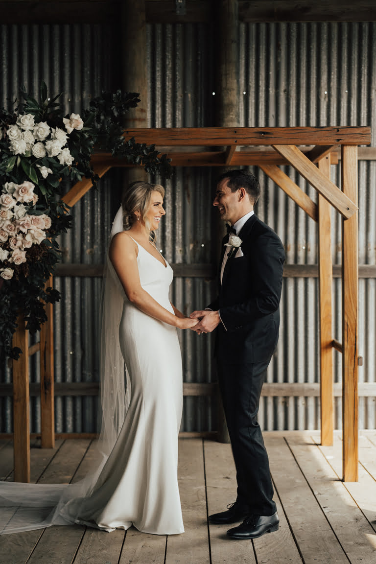 ELLY & ANDY’S VICTORIAN WEDDING – Hello May