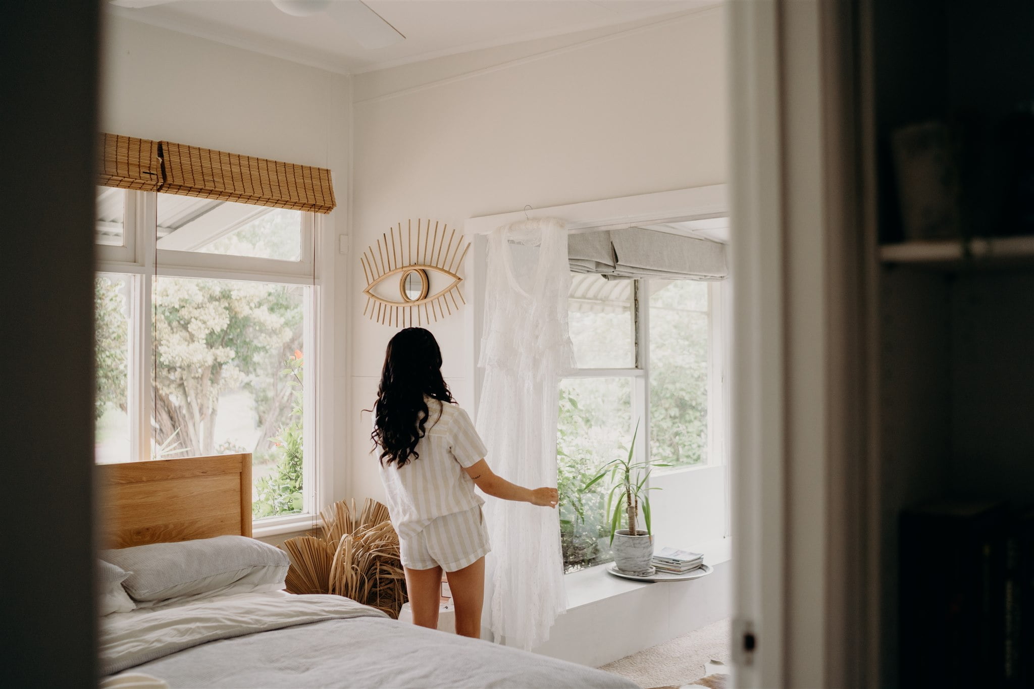 ELLY & BRYCE’S VICTORIAN WEDDING – Hello May