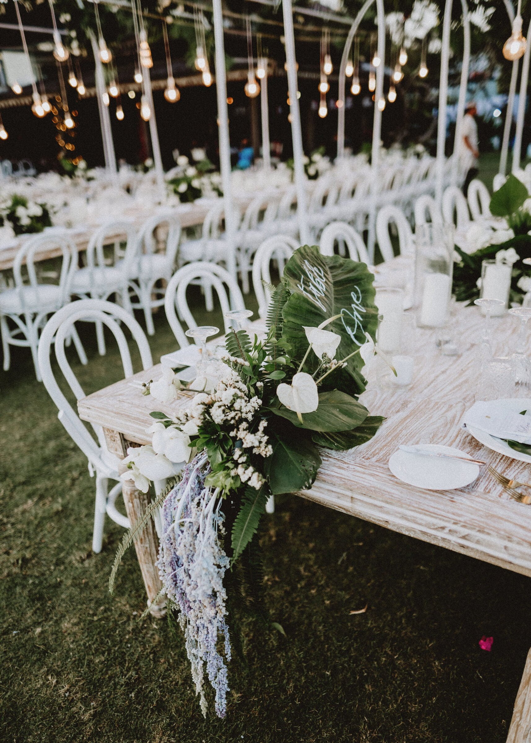 19 Lush Reception Styling Ideas - Hello May: Decor & Design Inspiration