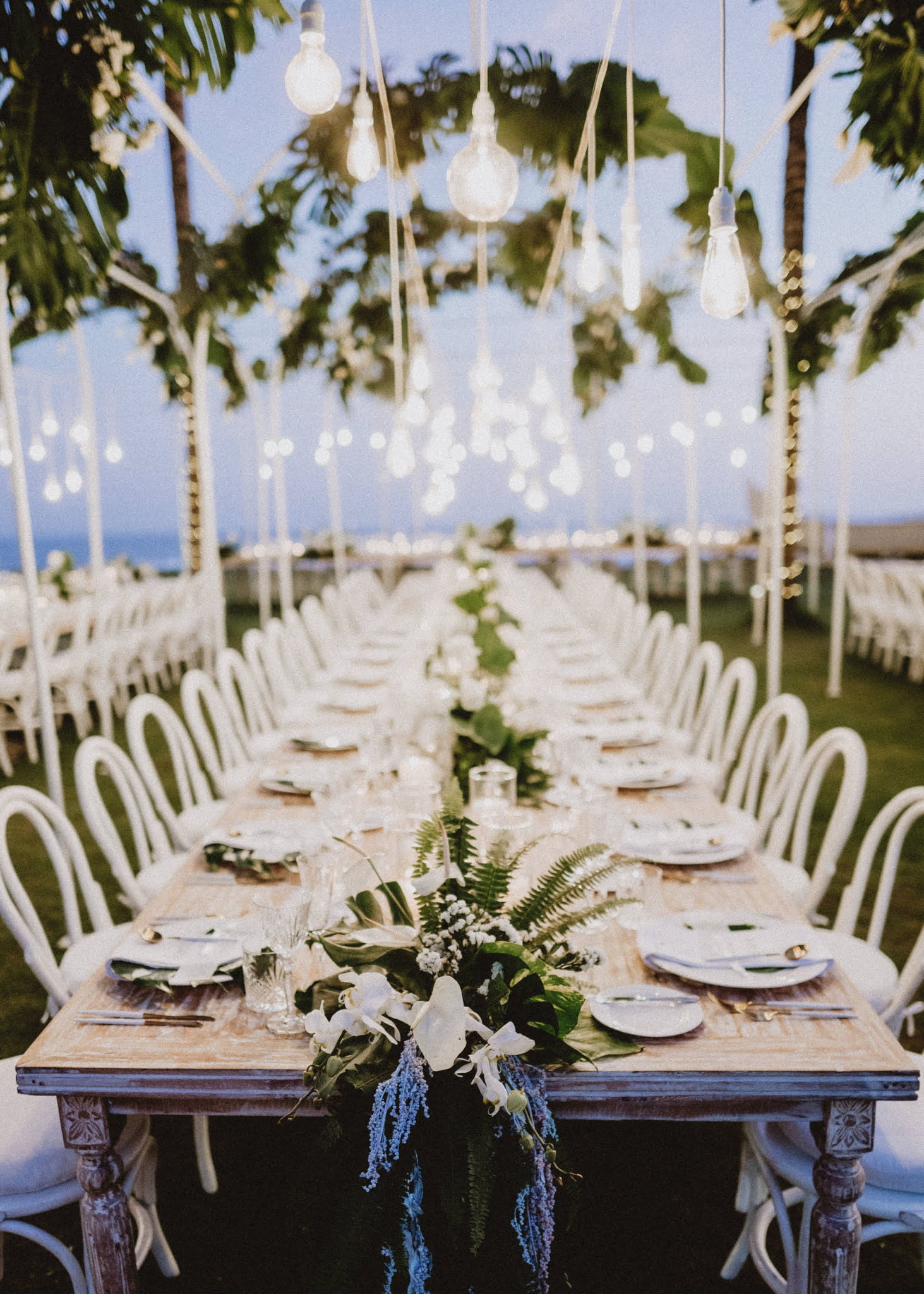 19 Lush Reception Styling Ideas - Hello May: Decor & Design Inspiration