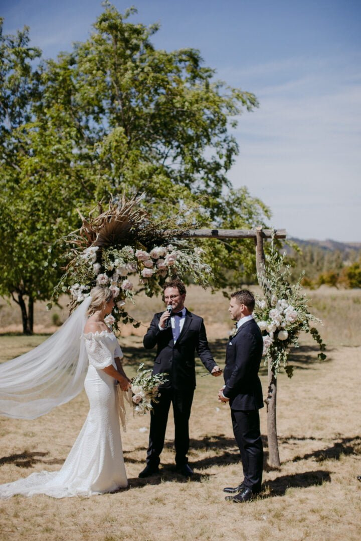 PRUE & LUKE’S SOUTH COAST WEDDING – Hello May