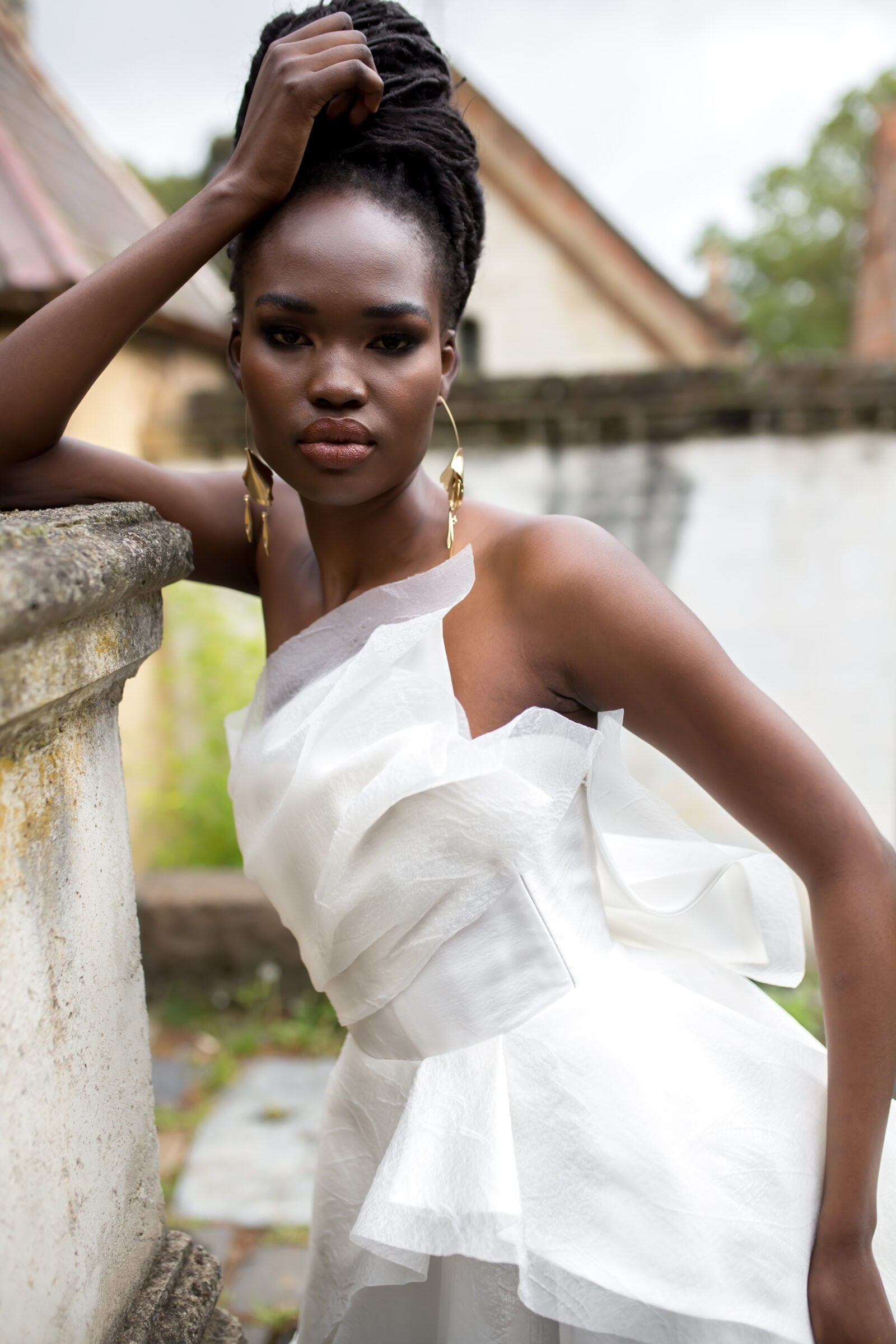 GEORGIA YOUNG COUTURE: OCEAN - Hello May