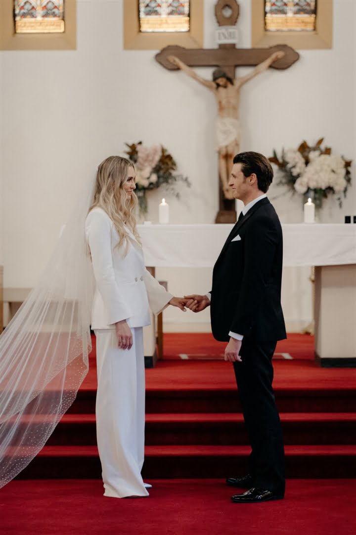 DEMI & JAMES’ SYDNEY WEDDING – Hello May