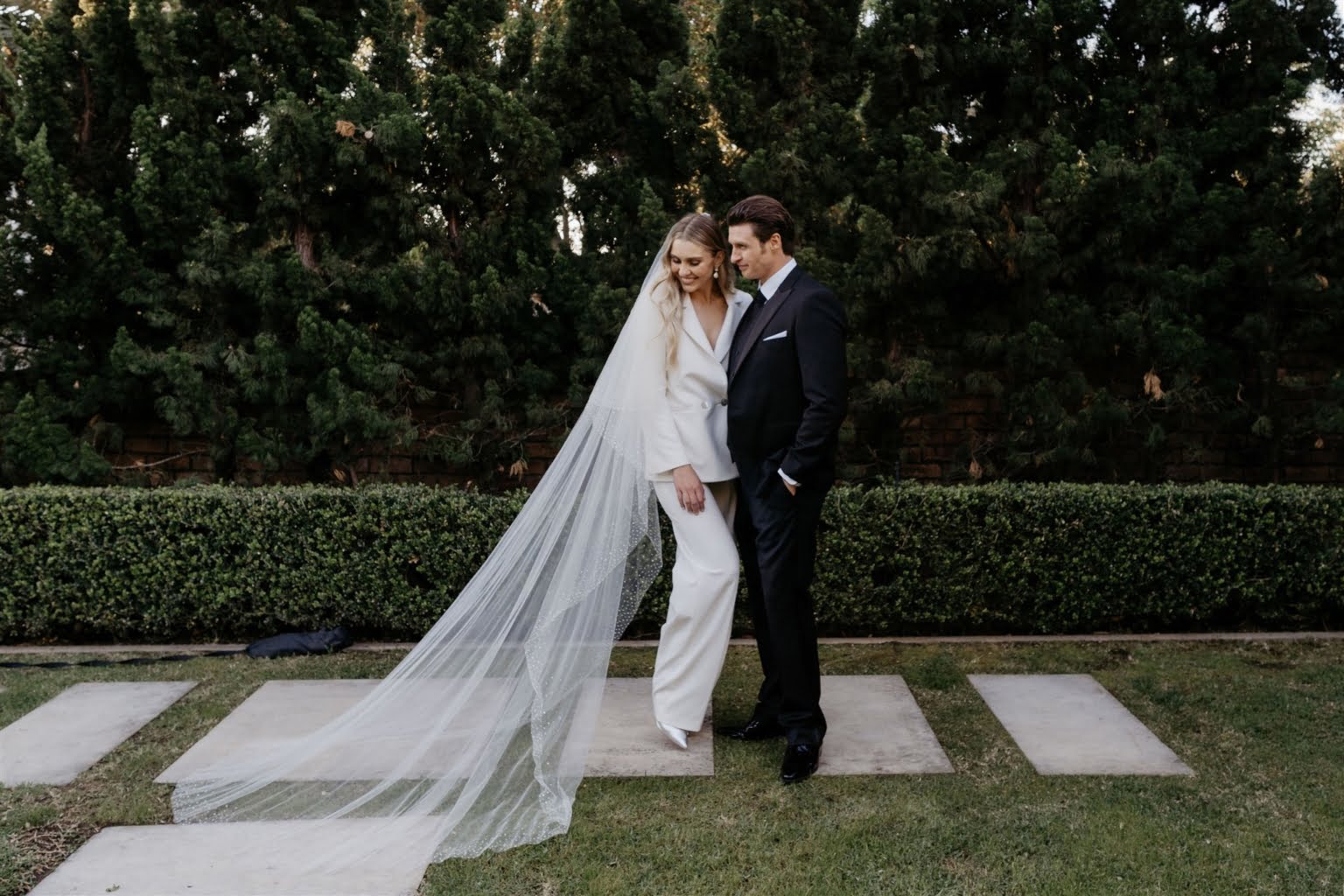 DEMI & JAMES’ SYDNEY WEDDING – Hello May