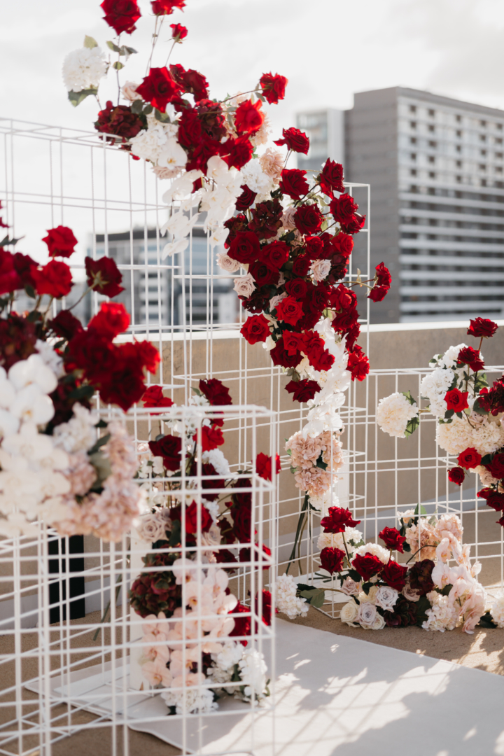 FUN & FRESH OUTDOOR CEREMONY STYLING IDEAS – Hello May