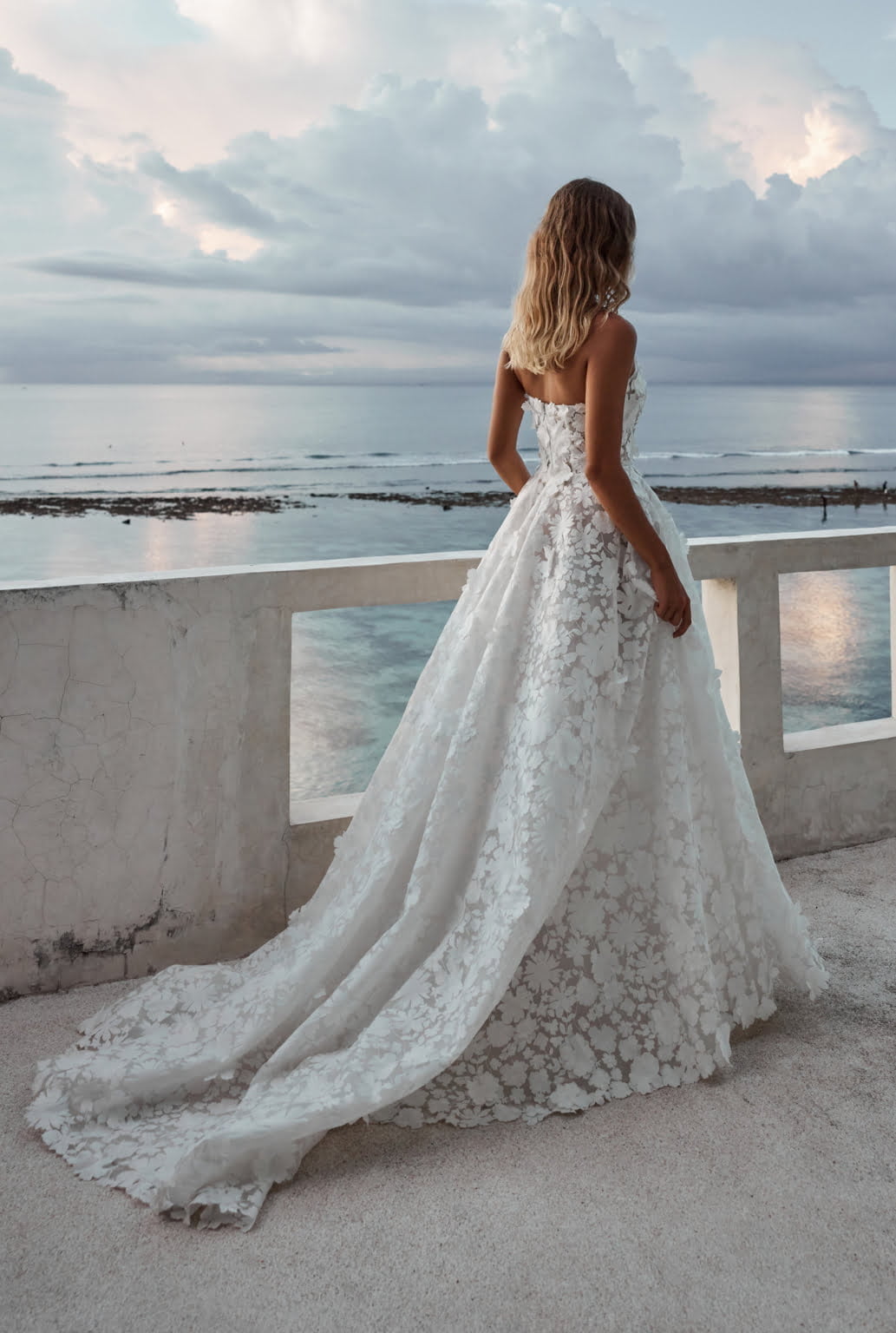 ELLA MODA: SKYFALL – Hello May