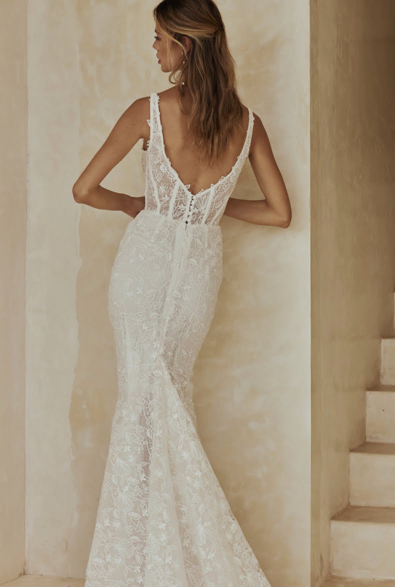 ELLA MODA: SKYFALL – Hello May