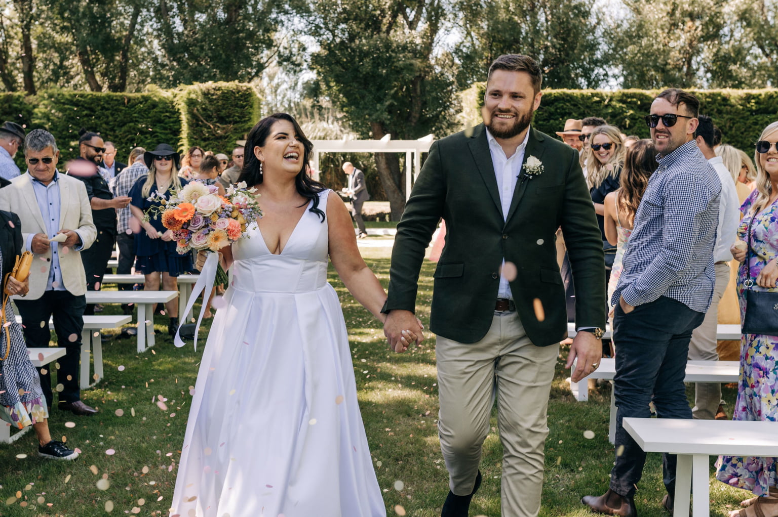 ELLIE & BRETT'S NEW ZEALAND WEDDING - Hello May