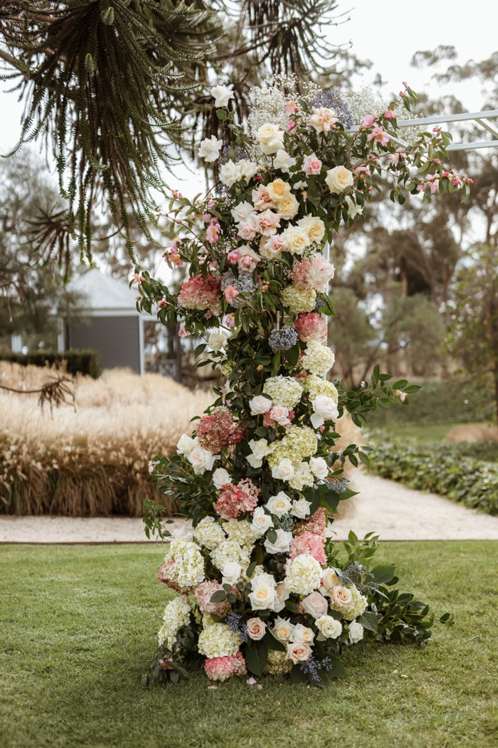 BEK & ISSAC'S COUNTRY VICTORIAN WEDDING - Hello May