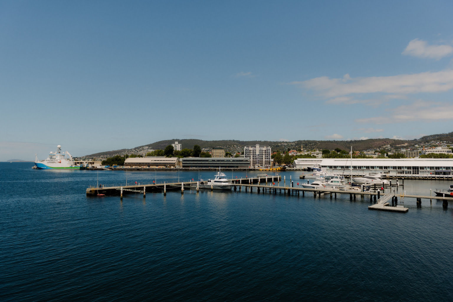 HANNAH & SAM’S HOBART WEDDING – Hello May