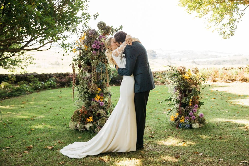 VICTORIA & TODD’S SOUTH COAST WEDDING – Hello May