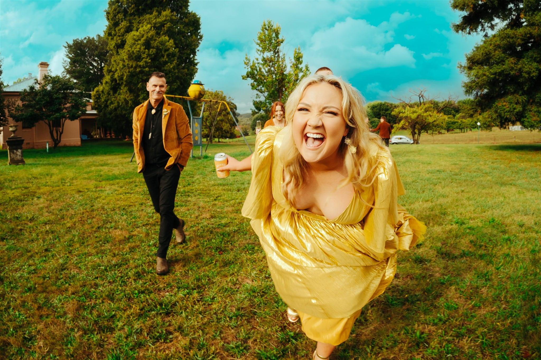 LIV & JAKE’S VICTORIAN WEDDING – Hello May