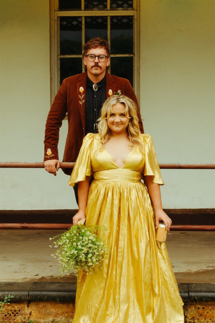 LIV & JAKE’S VICTORIAN WEDDING – Hello May