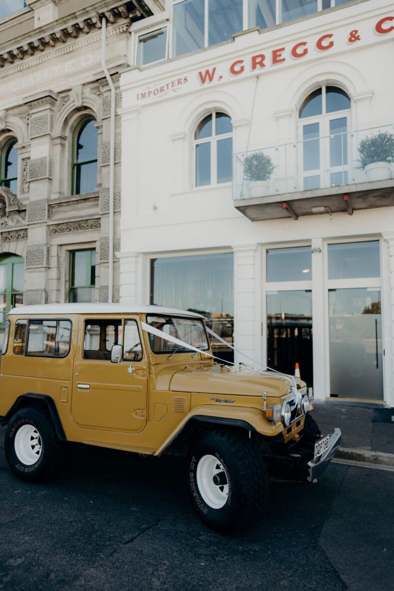 LAURA & CAM’S NEW ZEALAND WEDDING – Hello May
