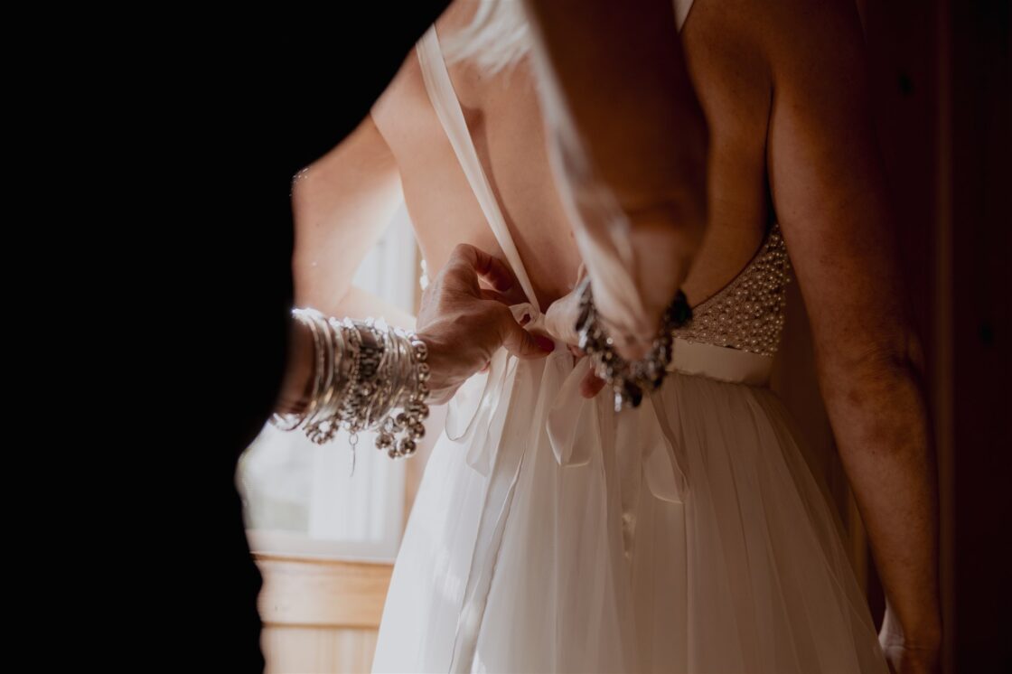 MEG & JOSH’S CANADIAN WEDDING – Hello May