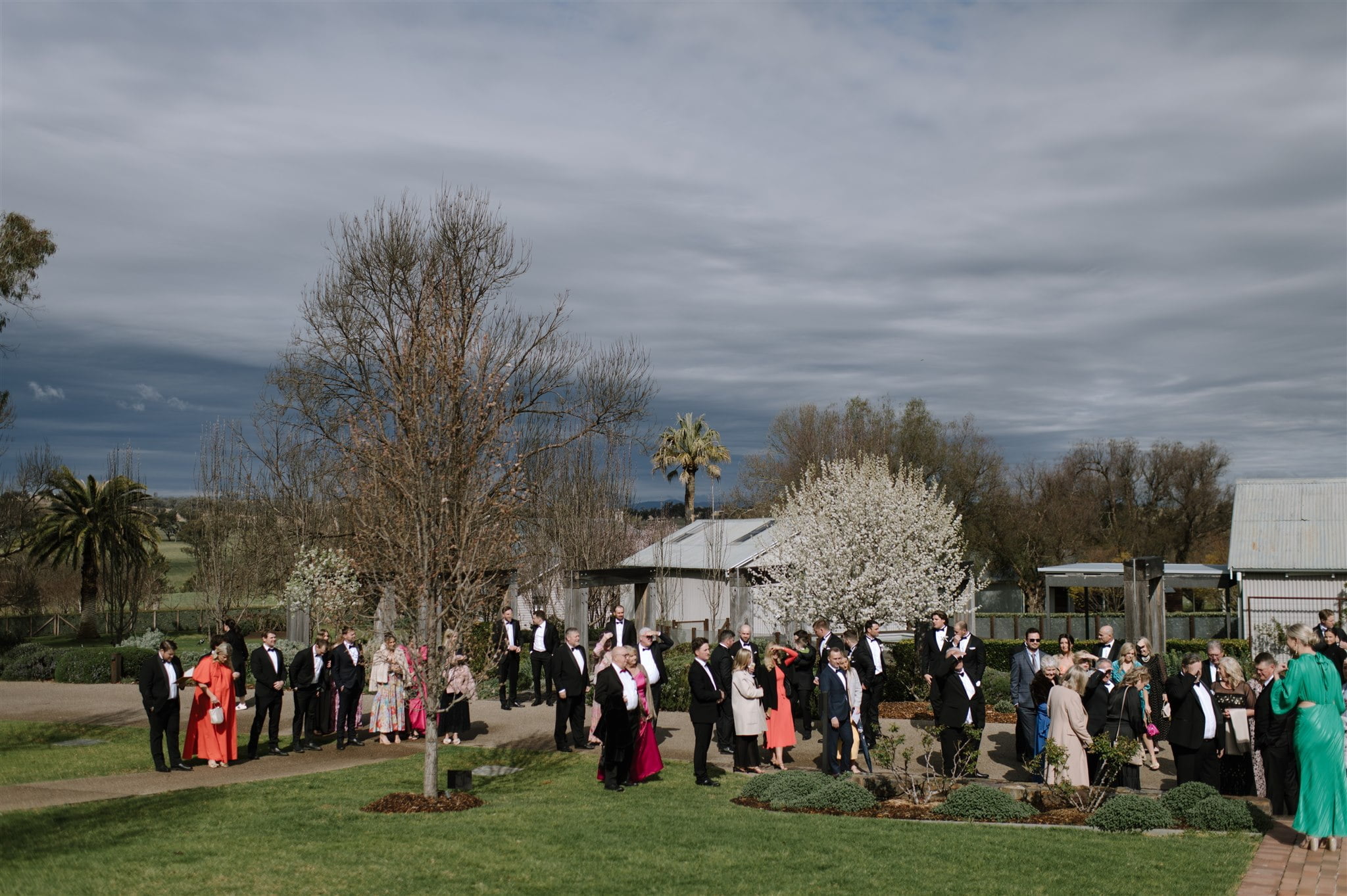 GEORGIA & SAM’S COUNTRY NSW WEDDING – Hello May