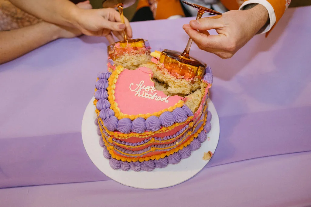 LILAC & PEACH WEDDING STYLING INSPO - Hello May