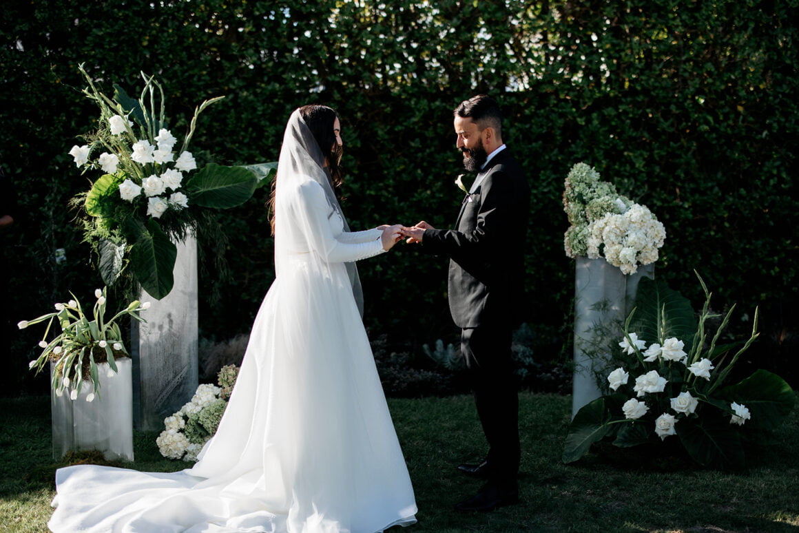 KAYLA & DAVID’S VICTORIAN WEDDING – Hello May