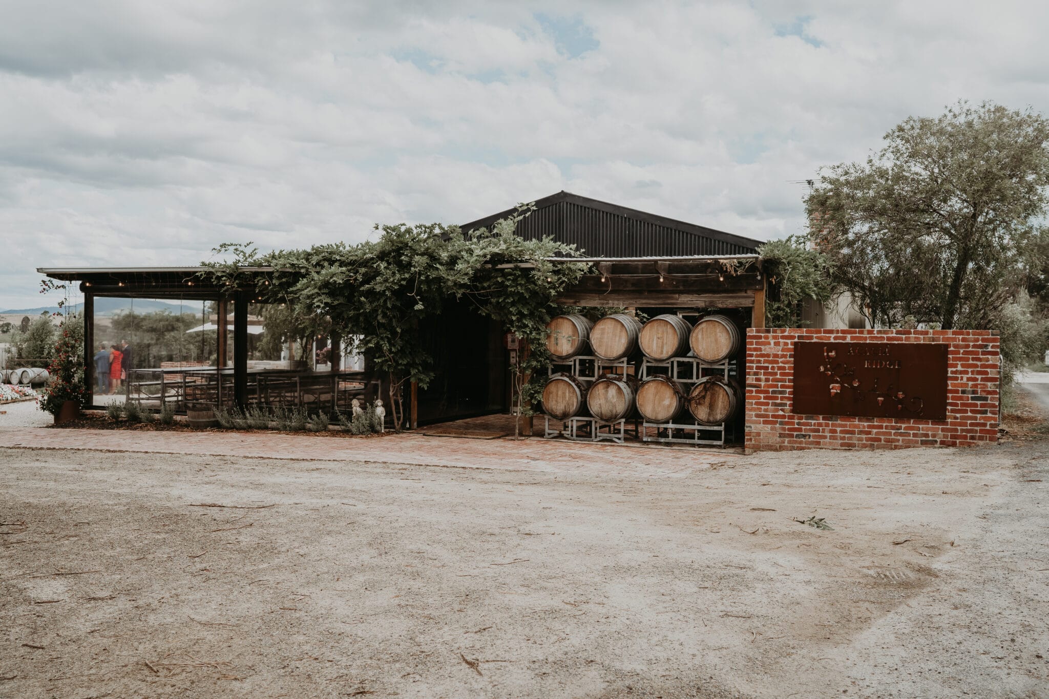 Wedding Ideas & Inspiration Blog ️ Hello May