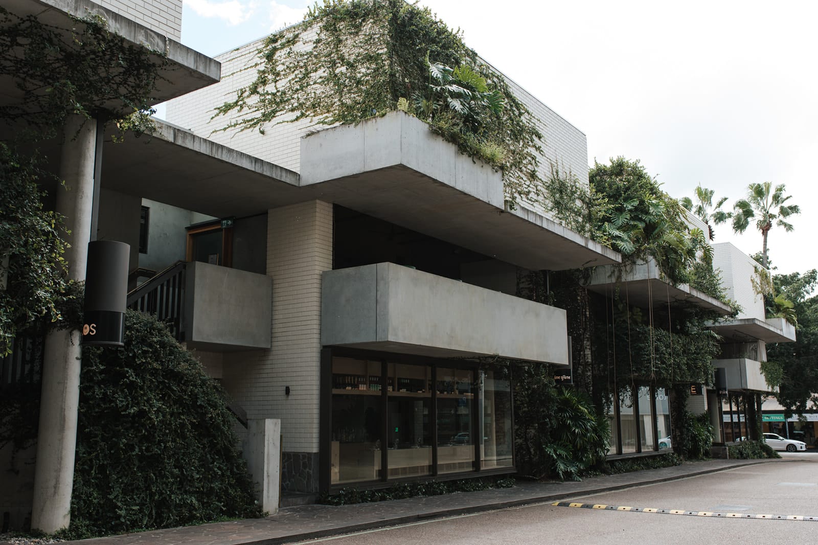 Caitlin & Alex's Brisbane elopement - Hello May